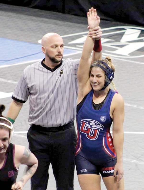 Manley sisters forge own legacy at Liberty | News, Sports, Jobs - Maui News